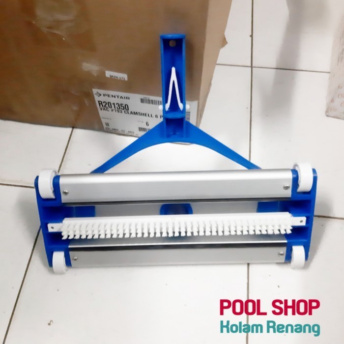 Jual Terbaru!!! Vacuum Head Aluminium 4 Roda + Sikat / Kepala Vacuum Head Kolam Renang | Shopee ...