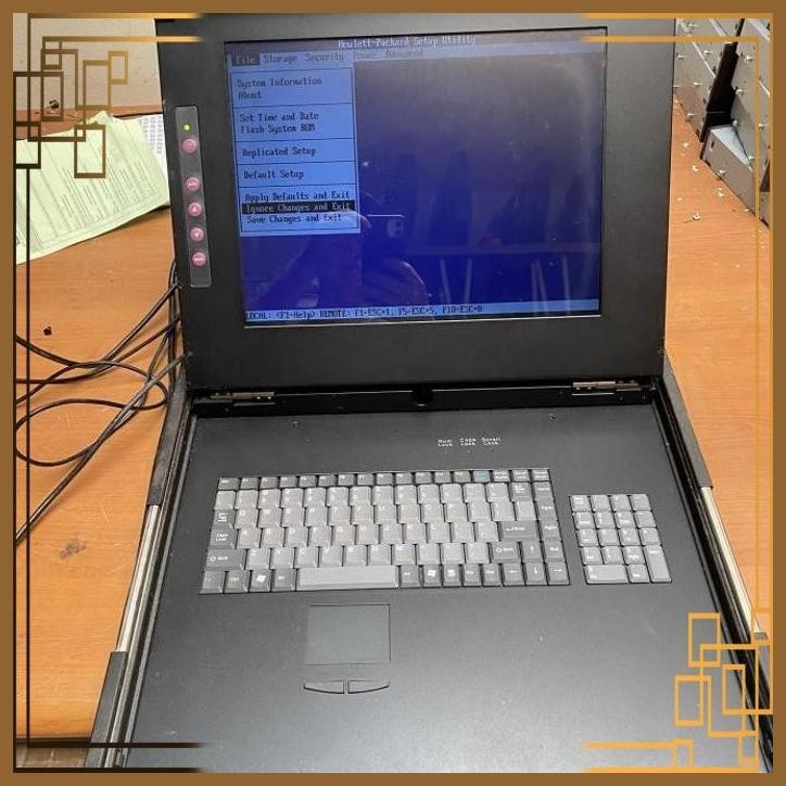 Jual [B2B] MONITOR CONSOLE KVM LCD 15 INCH , MINUS DI LAYAR ADA 1 SPOT ...