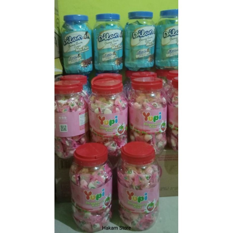 Jual ANEKA JAJAN TOPLES LEBARAN DILAN YUPI DLL | Shopee Indonesia