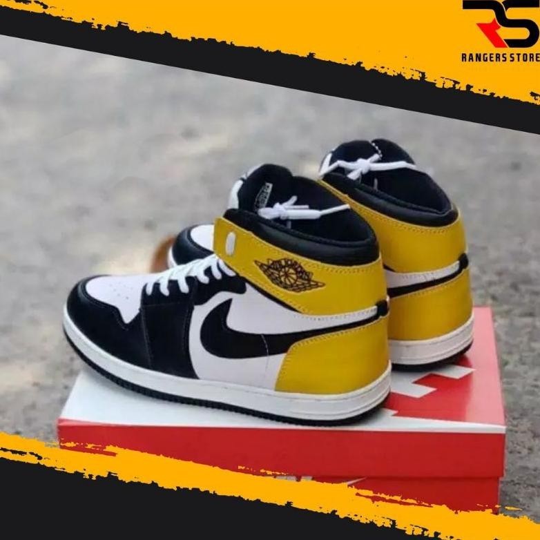 Jual SEPATU SNEAKERS PRIA WANITA TERBARU MASA KINI LAGI VIRAL | Shopee ...