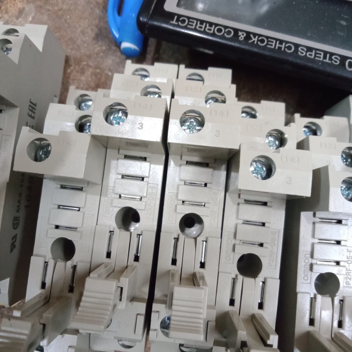 Jual Socket Relay P2Rf-05-E Omron/ Socket Relay G2R-1-Snd Omron ...