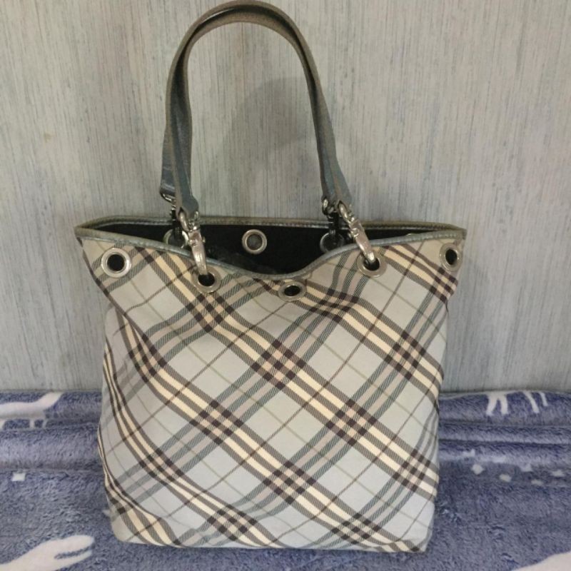 Jual Burberry | Shopee Indonesia