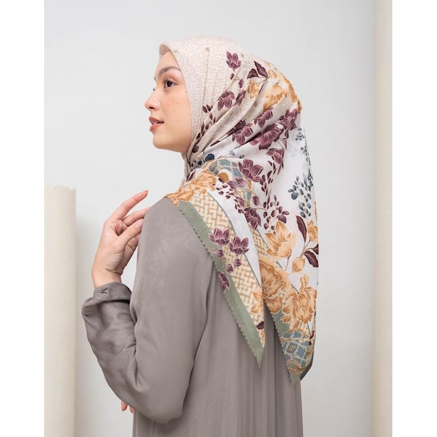 Jual Heaven Lights - Kaynara Scarf - Coconut - Hijab Motif Segi Empat AS76 | Shopee Indonesia