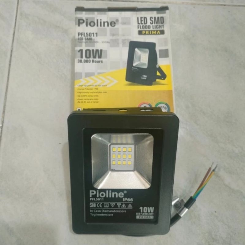 Jual Lampu Sorot LED PIOLINE Flood Light 10 watt (DAYLIGHT / WARM WHITE ...