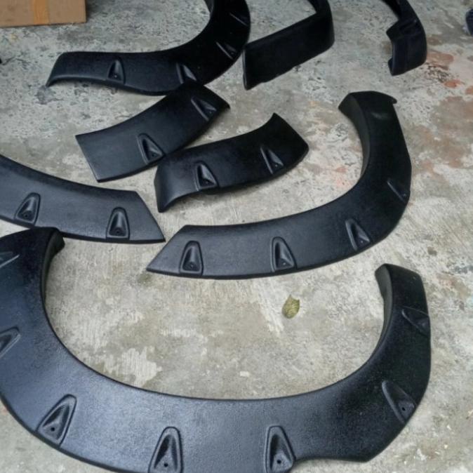 Jual Over Fender Hilux Revo Double Cabin Model Baut Variasi | Shopee ...