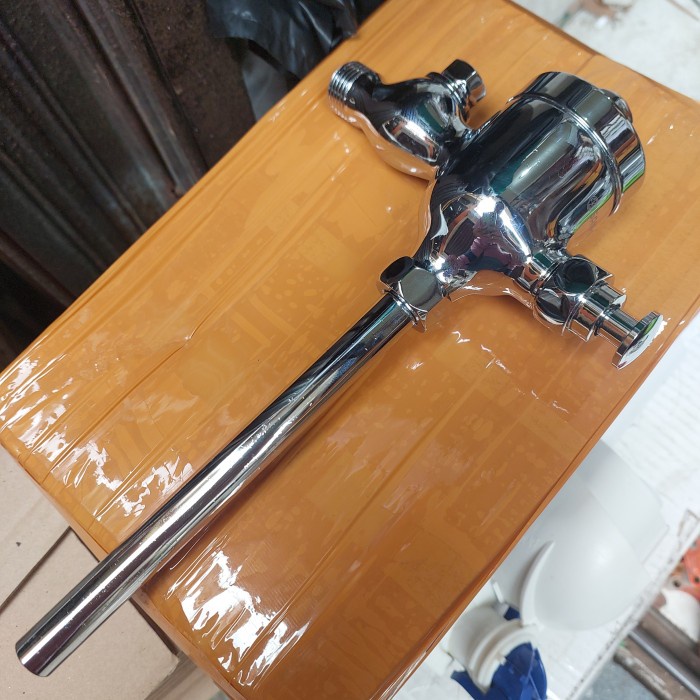 Jual Push Kran Urinal Sanei | Urinal Flush Valve San-ei V92 (Bekas) | Shopee Indonesia
