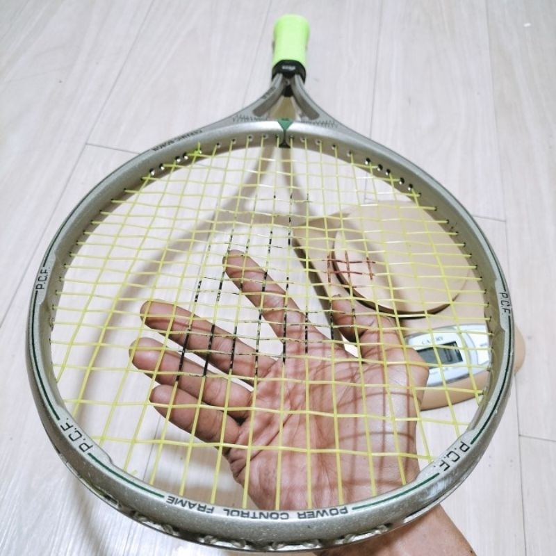 Jual Raket Tenis Fin Genius Cerac Boron Siap Pakai | Shopee Indonesia