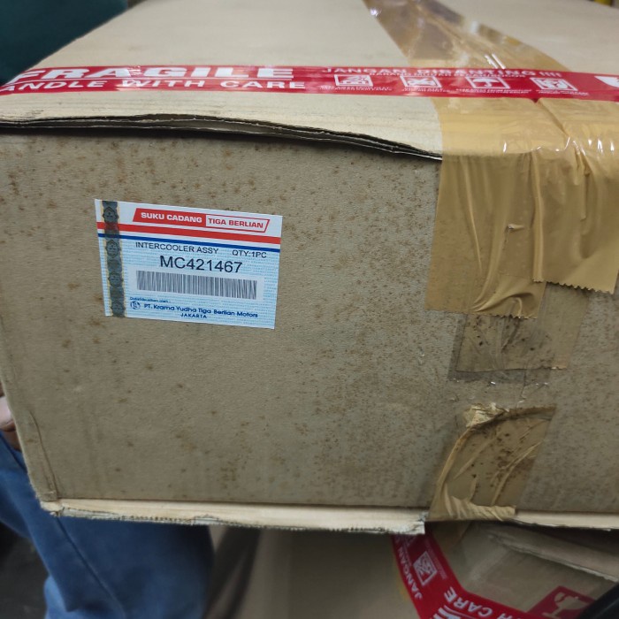 Jual intercooler fuso 220 asli - intercooler fuso ps190 mc421467 asli ...