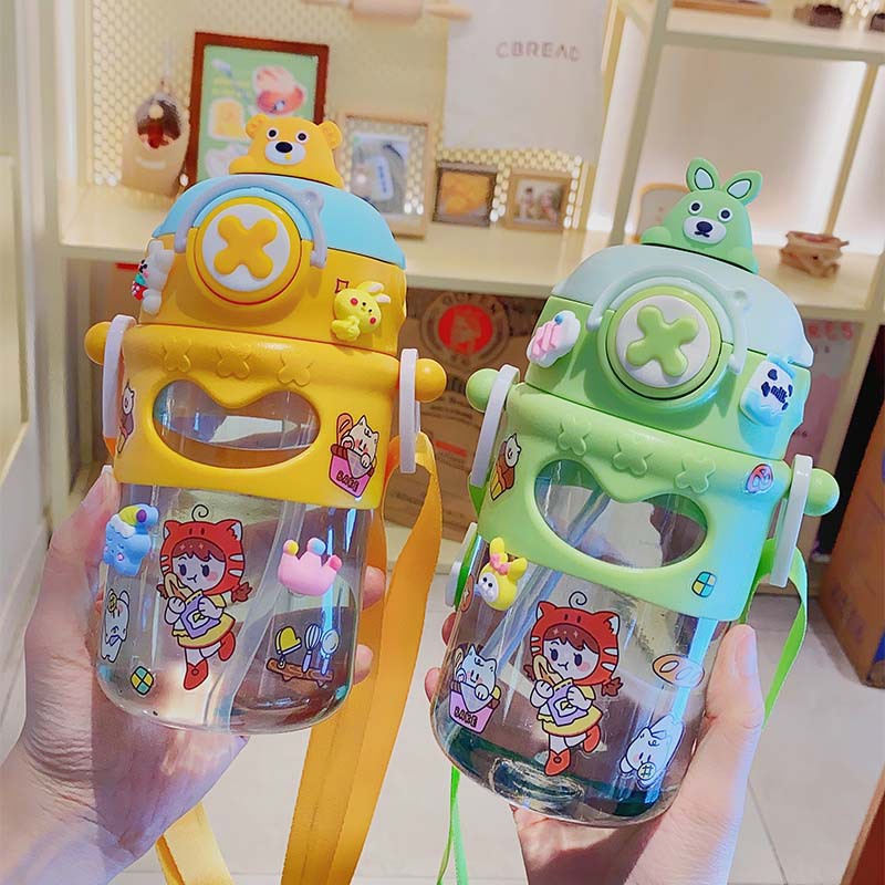 Jual Botol Minum Anak Lucu Kapasitas 680ml Ada Sedotan Dan Tali Free Sticker 3D Kode 1922 BPA ...