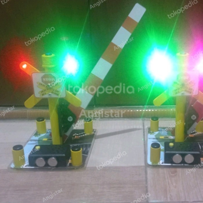 Jual miniatur palang pintu kereta api 38cm | Shopee Indonesia