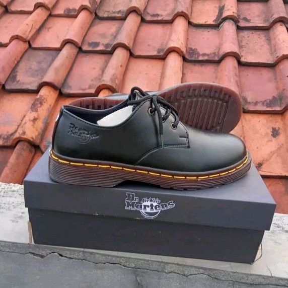 Jual Sepatu Docmart 3 Hole Sepatu Formal Pria Dan Wanita Sepatu Dr ...