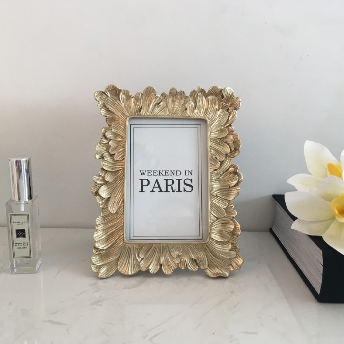 Jual Levi Photo Frame / Bingkai Foto Frame Figura Meja Gold Vintage ...