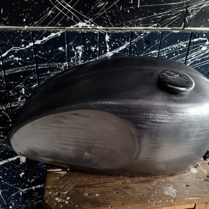 Jual Tangki Custom Triumph,Tangki British,Tangki Custom British,Tangki ...