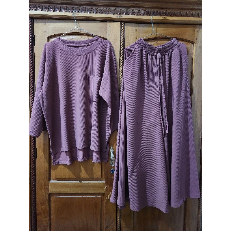 Jual Gevio One Set Knit by CDC Models | Shopee Indonesia