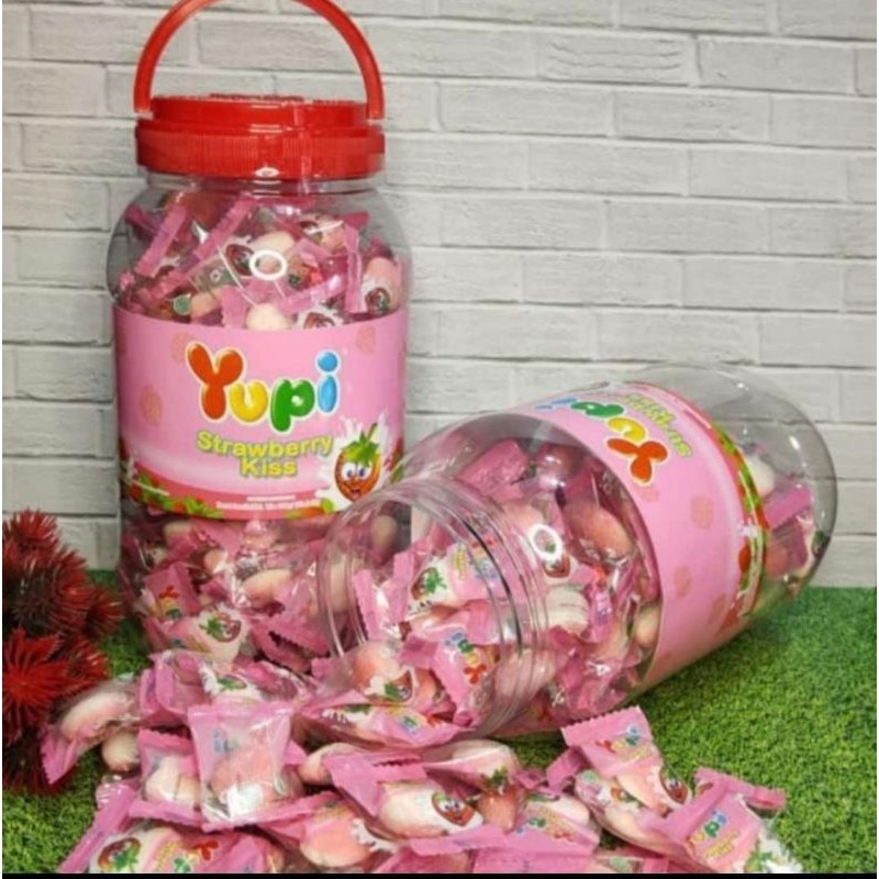 Jual YUPI TOPLES STRAWBERRY KISS 300GR/ YUPI KEMASAN TOPLES/PERMEN YUPI ... Jual YUPI TOPLES STRAWBERRY KISS 300GR/ YUPI KEMASAN TOPLES/PERMEN YUPI ...