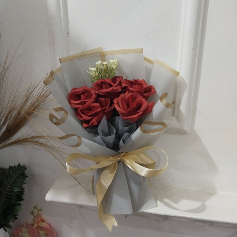 Jual Buket Wisuda Cewek Cowok Bunga / Bucket Bunga Graduation Pelulusan ...