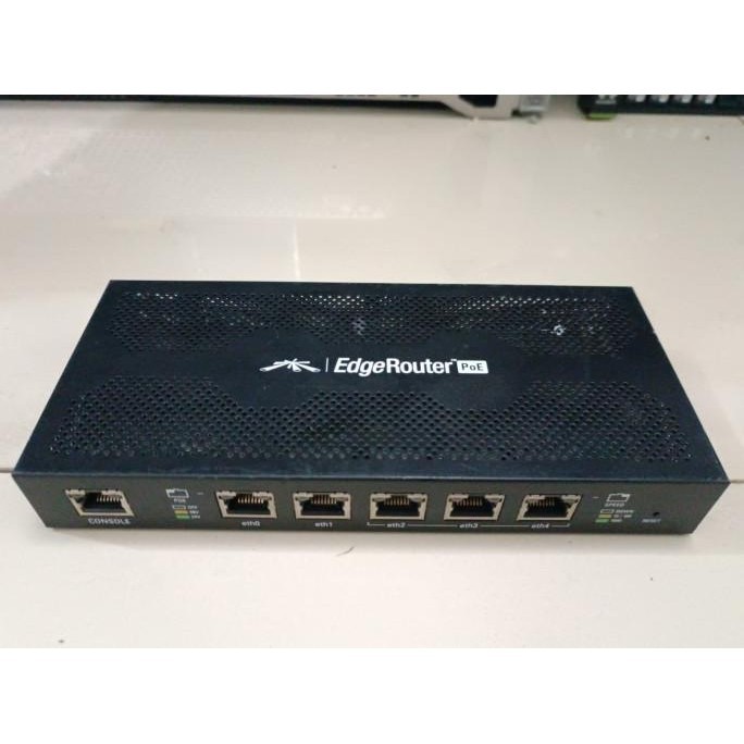 Jual Ubiquiti EdgeMAX EdgeRouter 5-Port Router ERPoE-5 | Shopee Indonesia