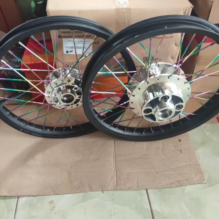 Jual velg jari jari Tiger Revo ring 17 x185/160 siap pasang | Shopee ...