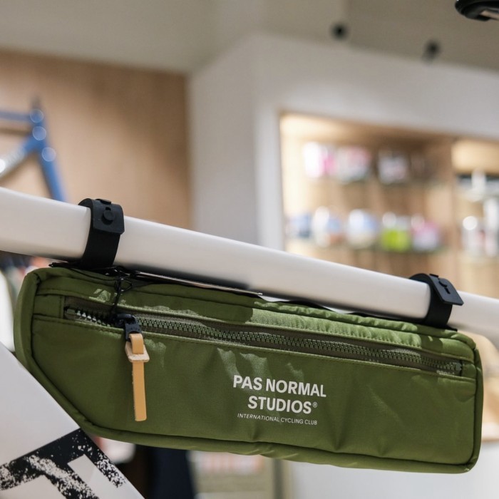 Jual Pas normal studios Yoshida Porter Frame Bag - Green | Shopee Indonesia