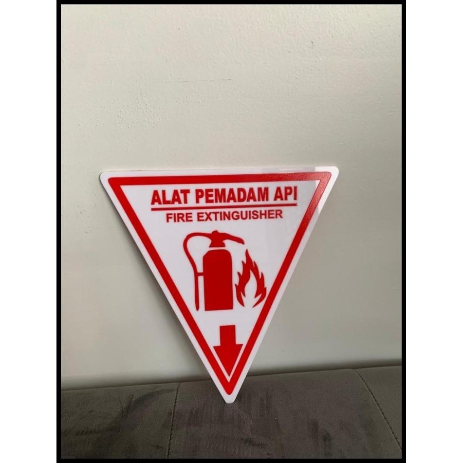 Jual DISKON SEGITIGA APAR / RAMBU AKRILIK ALAT PEMADAM API !! | Shopee Indonesia