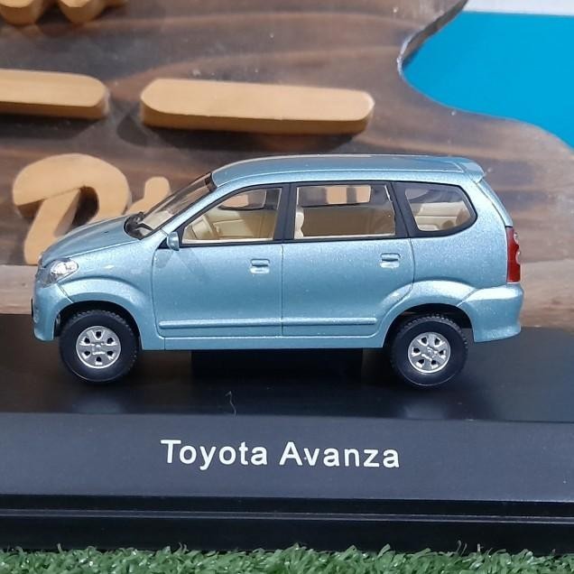 Jual Diecast Miniatur Toyota Avanza Old Skala 1:43 | Shopee Indonesia