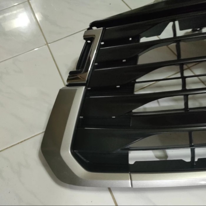 Jual Grill Facelift Innova Reborn 2020-2022 Original Baru Gratis Ongkir ...