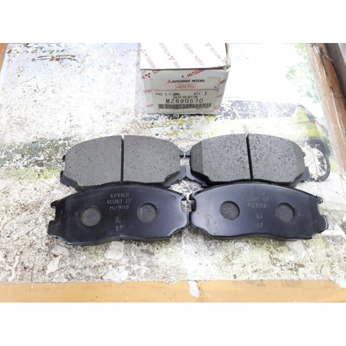 Jual KAMPAS REM LANCER EVO 3 CB4 EVO 4 CK4 GLXI SEI ORIGINAL MITSUBISHI GREAT DEAL! | Shopee ...