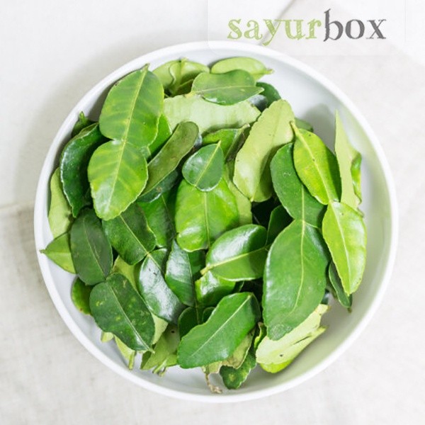 Jual Daun Jeruk Konvensional 10 gram Sayurbox | Shopee Indonesia