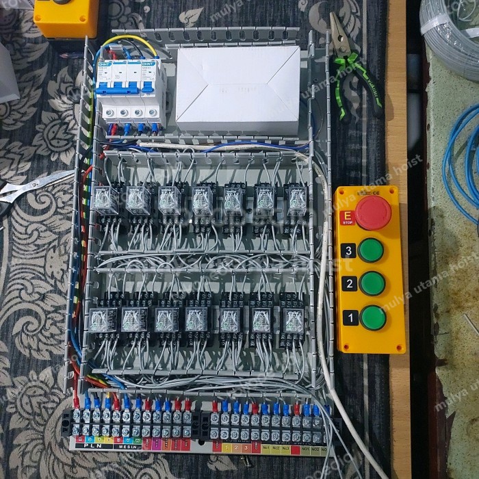 Jual panel tombol kontrol lift barang 3 lantai | Shopee Indonesia