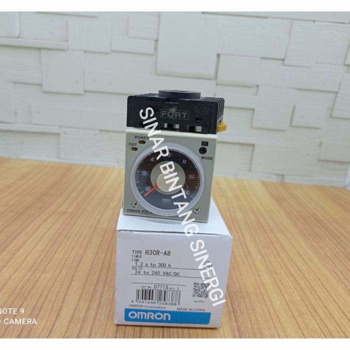 Jual Battom- Timer Omron H3Cr-A8 Multivolt 24V-240V Ac/Dc + Socket ...