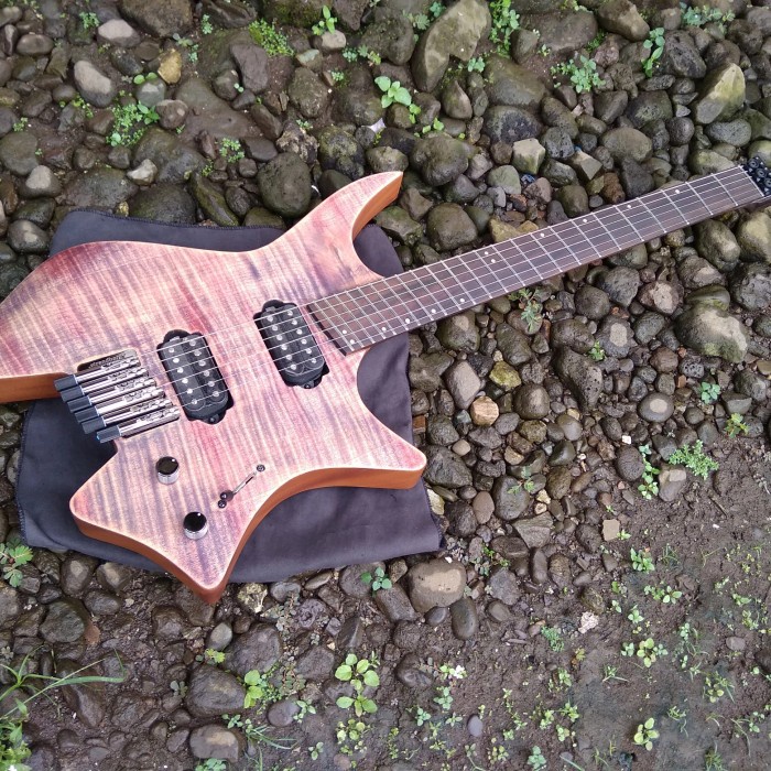 Jual Headless Guitar Multiscale 6 String Trans Blue Satin | Shopee ...