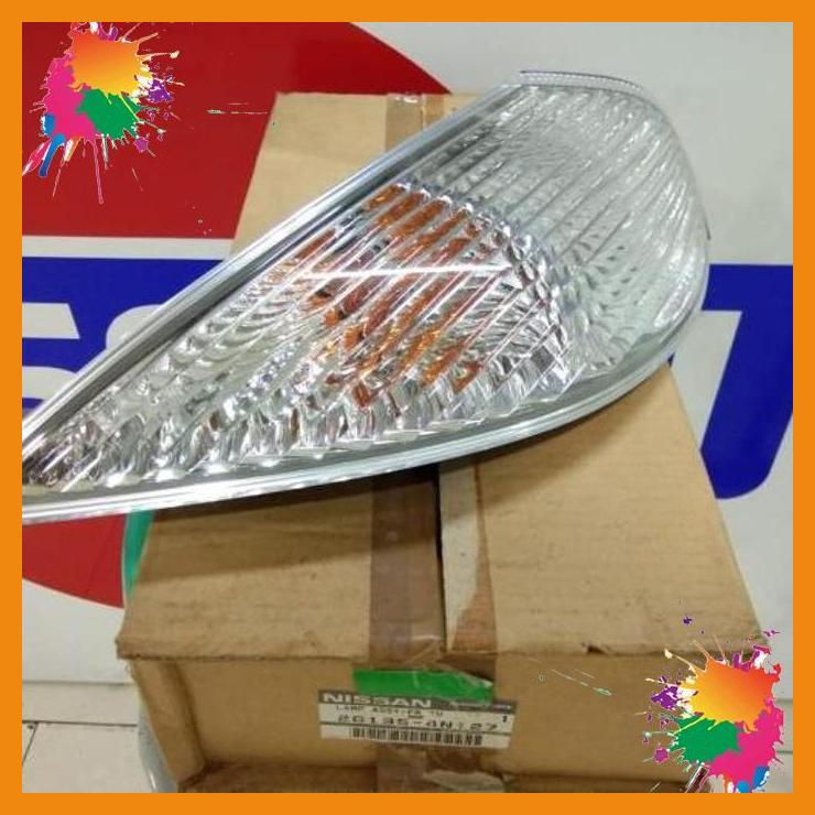 Jual lampu sen depan sign head lamp corner lamp nissan serena c24 ...