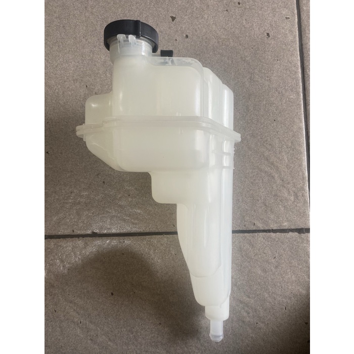 Jual [Baru] Tabung Air Radiator Innova Reborn Fortuner Vrz Hilux Revo ...