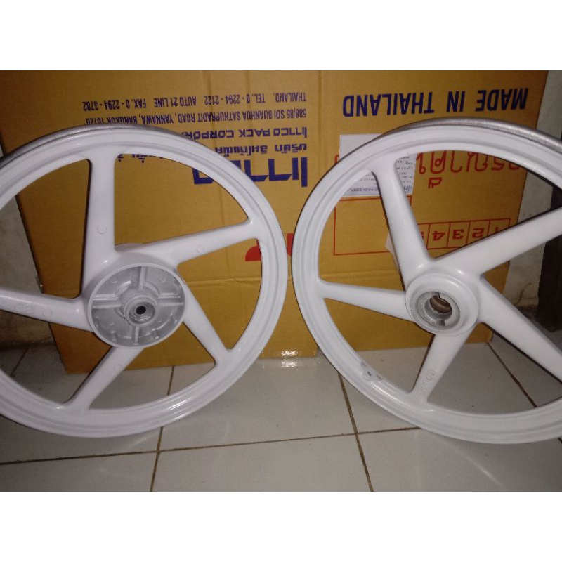 Jual Velg Pelk Pelek Racing Depan Belakang Motor Suzuki Smash / Shogun ...