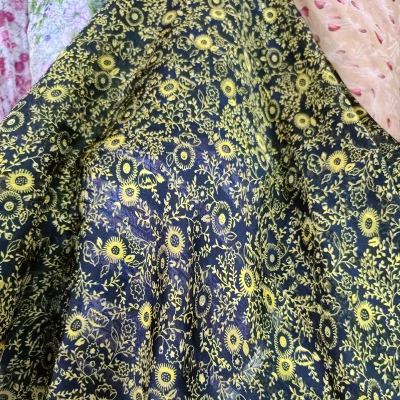 Jual Kain Ceruty sutra - kain mukena - bahan motif lq| Harga per 0,5 ...