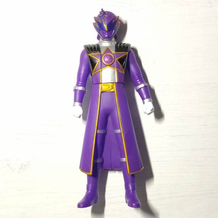 Jual bandai super sentai kyuranger liu commander figure 17 cm vinyl ...