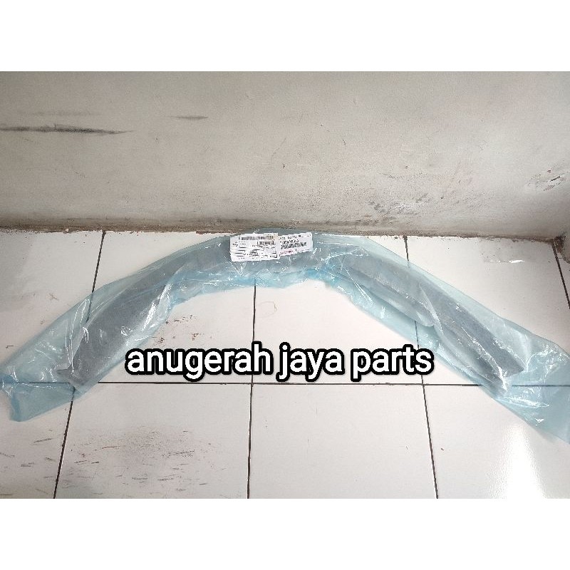 Jual Bodykit spoiler fender/over fender depan kanan Innova reborn ...