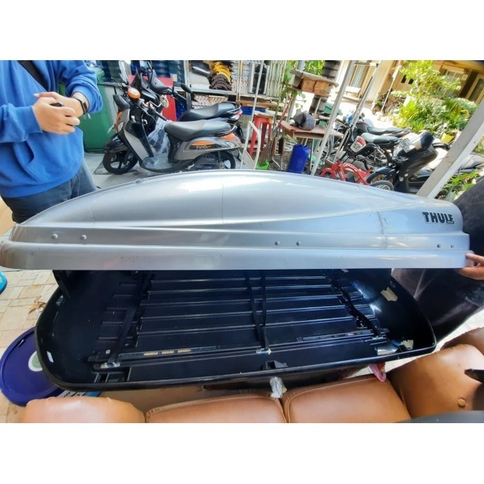 Jual Thule Atlantis 200 Roof Box | Shopee Indonesia