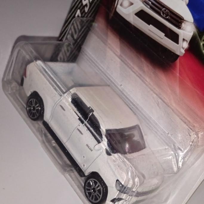 Jual MAJORETTE PICKUP SERIES 3 TOYOTA HILUX REVO PUTIH WHITE PICK UP ...
