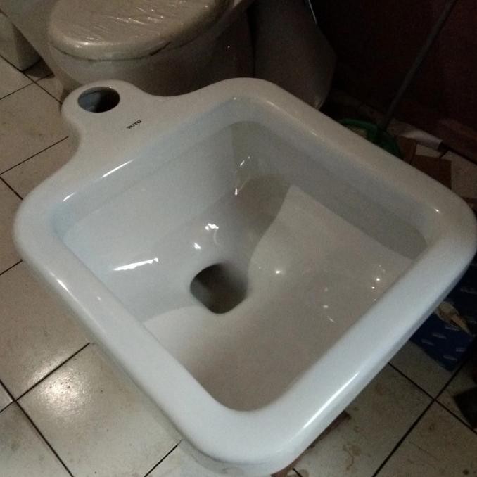 Jual Slop Sink TOTO SK 33/ Spoel Hoek/ Hospital Sink Toto SK33 Bekas ...