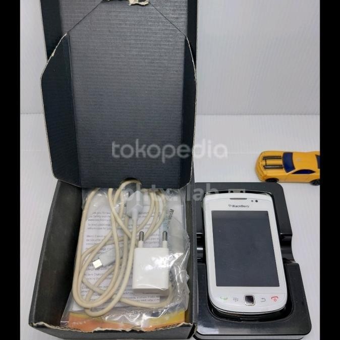 Jual HP Blackberry Torch 9800 White BB Putih Second Preloved Vintage | Shopee Indonesia
