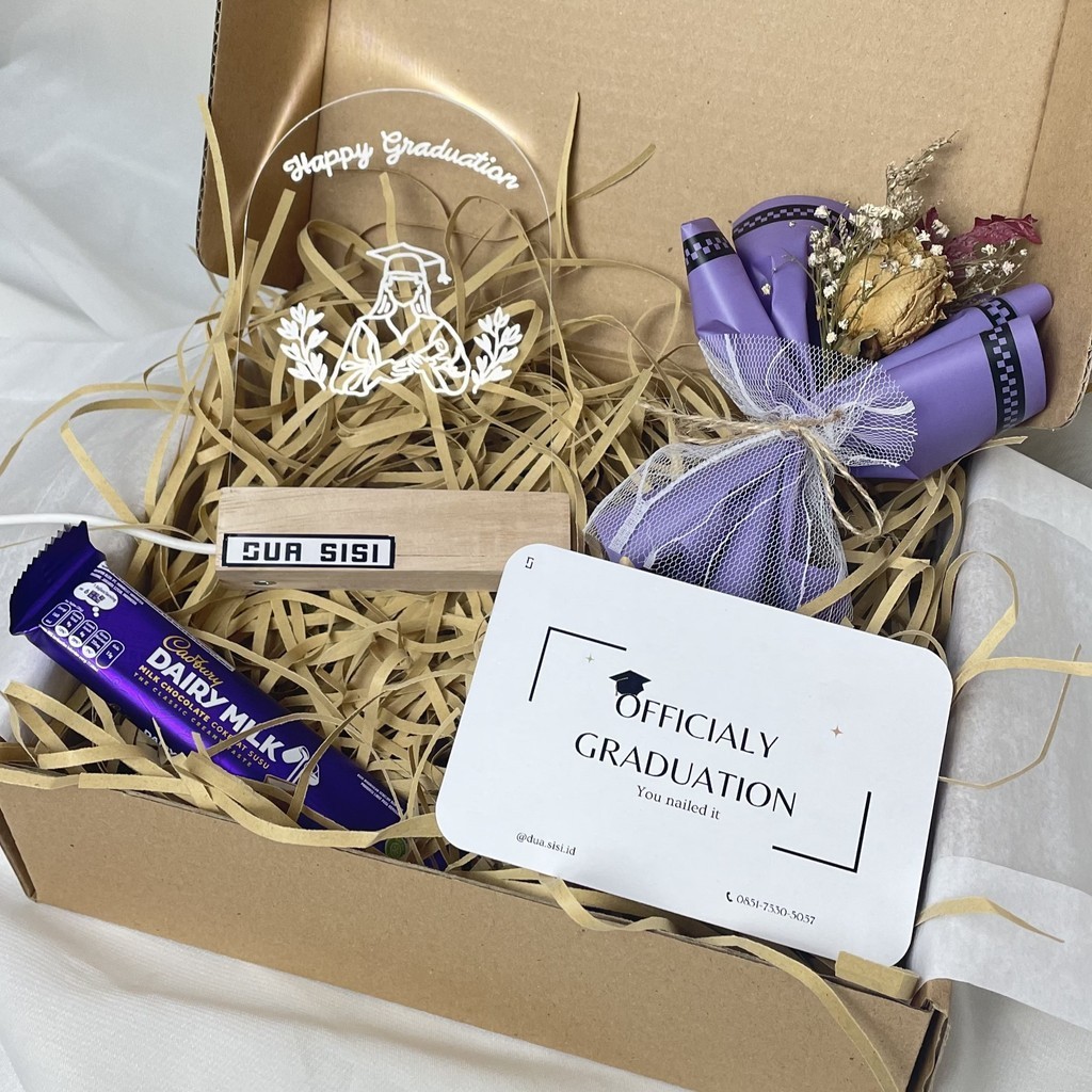 Jual Hampers Graduation Cewek & Cowok - Graduation Gift Hampers ...