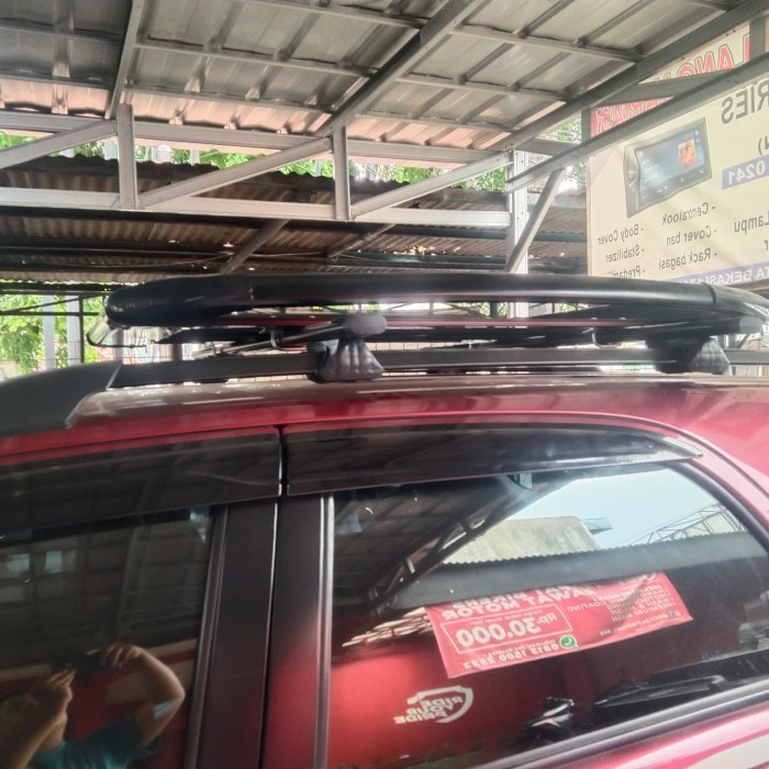 Jual Roof Rack Bagasi Atas Mobil Merek Sun Rack + Cross Bar | Shopee ...