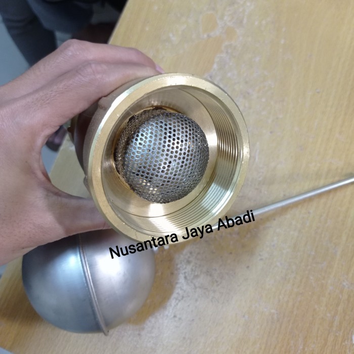Jual Floating Valve / Pelampung Tangki Kuningan Bola Ss 2 1/2 " Inchi ...