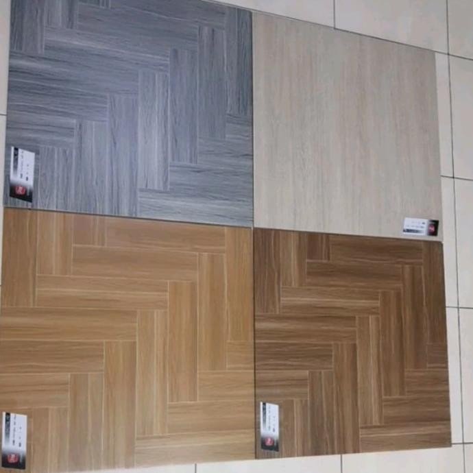 Jual Sale!! Keramik 60X60 Motif Kayu Matt Heringbone / Maple Series ...