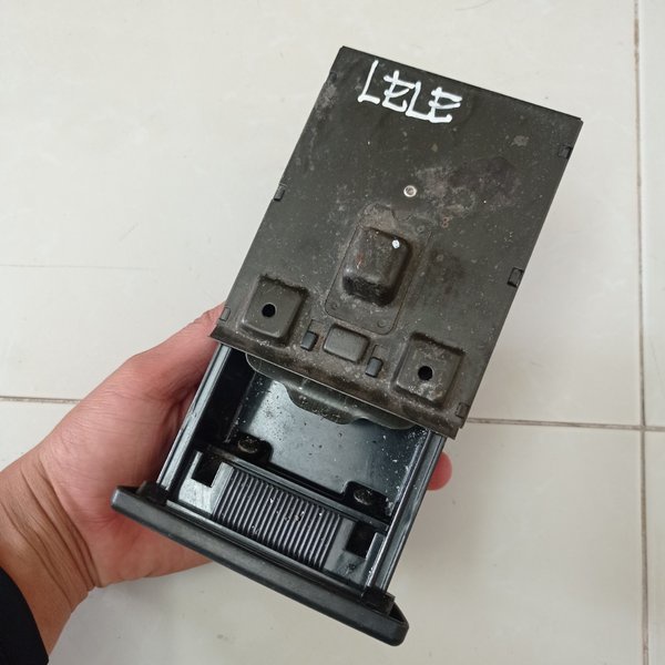 Jual Asbak Roko Dashboard Mitsubishi Galant Lele V6 Vr Original Copotan ...