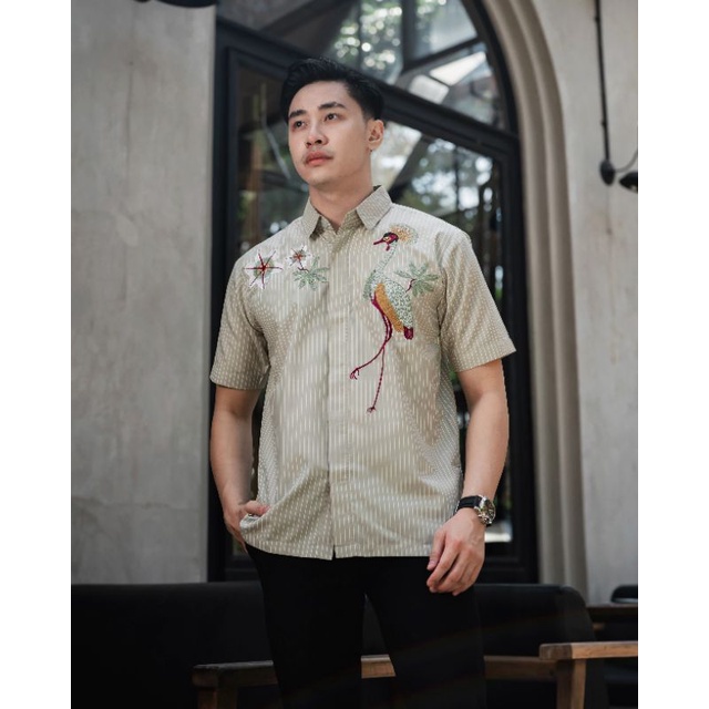 Jual Kemeja Salur Bordir Pria NUC.ID Baron 04 (Sage-Putih) | Shopee ...