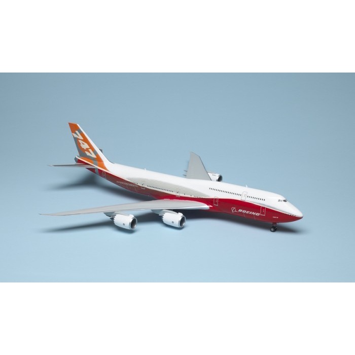 Jual MUST HAVE!! ZVEZDA 7010 1/144 BOEING 747-8 TERMURAH | Shopee Indonesia