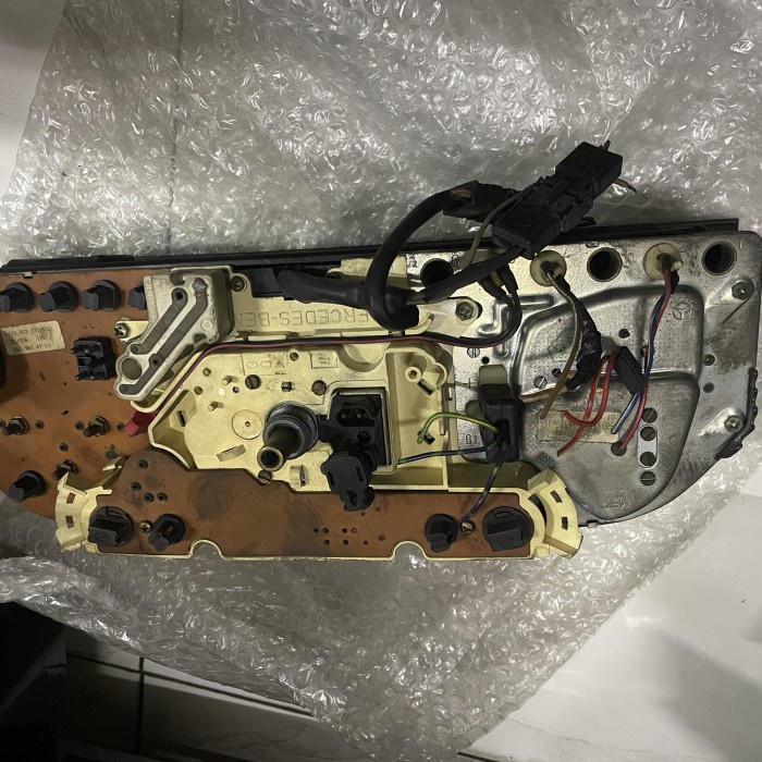 Jual Speedometer Mercy E190 W201 USDM spedometer Mercedes benz copotan ...