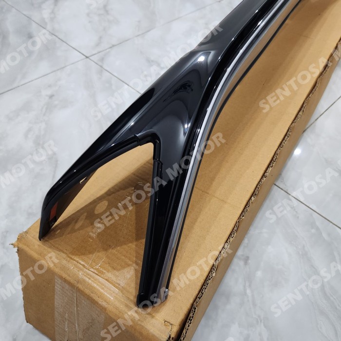 Jual front under spoiler suzuki new baleno 2022 on asli sgp best ...